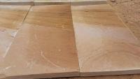 China Natural Yellow Wood Veins Sandstone Wall Cladding With Split Face for sale