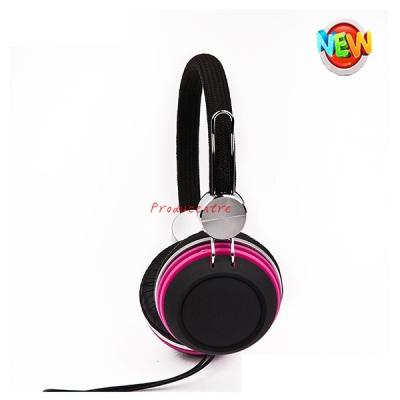 China China wholesale definition 	Hot selling volume Limiting Over Ear Headphones for Kids in custom color and logo for sale