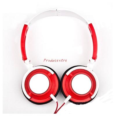 China classic design	fashionable many color headphone with white point in ear cover and foldable headband for sale