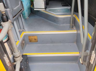 Cina Euro 4 36 sedili Autobus scolastici usati Yutong Usati furgoni a sinistra in vendita