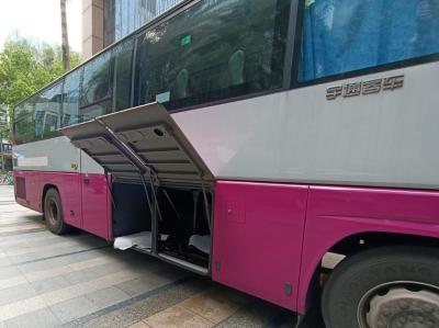 中国 宇通バス 50人乗り 中古バス 220kw ディーゼルエンジン搭載 販売のため
