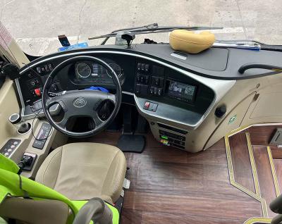 China Used Yutong bus 34seats EV bus second hand coach bus 100KWh Electric Bus for sale