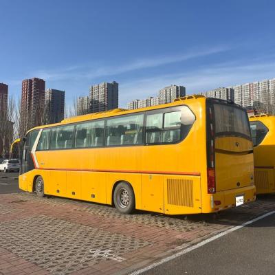 Cina Yuchai 330 Motore Trasmissione manuale Golden Dragon di seconda mano 63 posti Autobus gialli in vendita