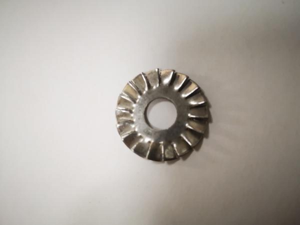 24mm circular solar conductive sheet, stainless steel, no folded edge, with teeth, photovoltaic circular grounding sheet, photovoltaic accessory