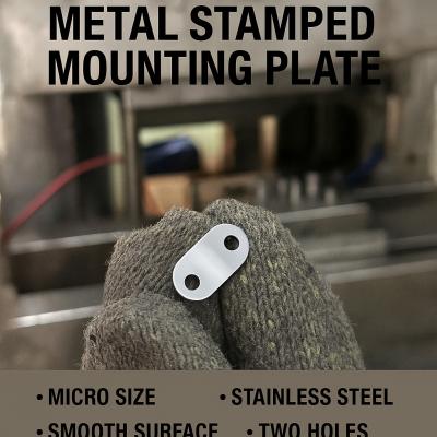 Cina Piastra di montaggio stampata in metallo di precisione   Micro Flat Bracket Tab con doppi fori per assemblaggi industriali ed elettronici in vendita