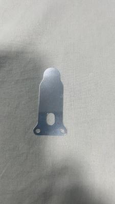 China High-precision custom stainless steel mounting bracket Oval & round hole configuration voor elektronische & mechanische assemblages** Te koop