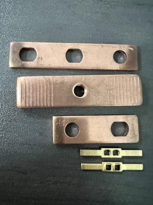 China Op maat gemaakte koperen busbalkcontactplaten    Precision Machined Electrical Terminal Pads voor aarding, elektriciteitsdistributie en schakelaars Te koop