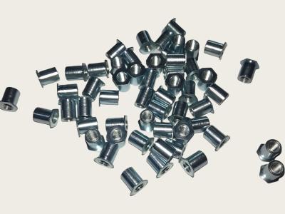 Cina Acciaio al carbonio Zinc-plated self-clinching stud ∙ ∙ Through-Hole Press-Fit Bolt per foglio di metallo ∙ ∙ High-Strength Anti-Rust PEM Faster in vendita