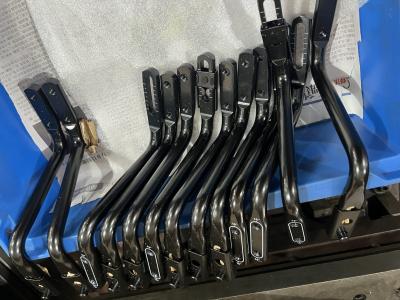 중국 일반적인 기능: 0.1mm ~ 5mm 두께 범위의 판금 스탬핑 다이 판매용