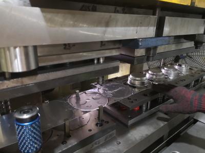 중국 산업용 금속 캡 – 내마모성, 간편한 설치, 정밀 엔지니어링, 다양한 용도 판매용