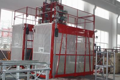 中国 SC200 縦の構造の起重機のエレベーター、3 トンの信頼できる電気起重機 販売のため