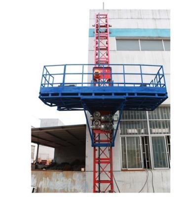 Cina Singola piattaforma di lavoro rampicante di sollevamento rossa su ordinazione dell'albero per manutenzione di pulizia della costruzione in vendita