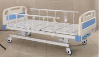 China Manual control three functions Adjustable Hospital Bed with three cranks for sale