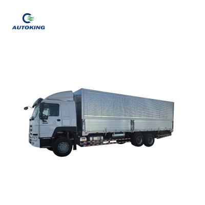 Cina 2024 6x4 380 HP HOWO Cargo Truck Van Cargo di medie dimensioni Truck pesante in vendita
