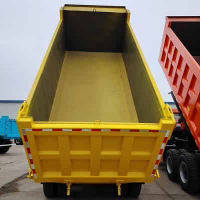 Cina EURO 5 8x4 Sinotruk Howo Dump Truck Usato 380hp Tipper Dump Truck in vendita