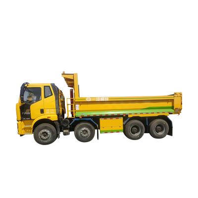 Cina 1000Nm-1500Nm FAW camion a gomma LHD 8*4 40 tonnellate Sinotruk camion a gomma in vendita