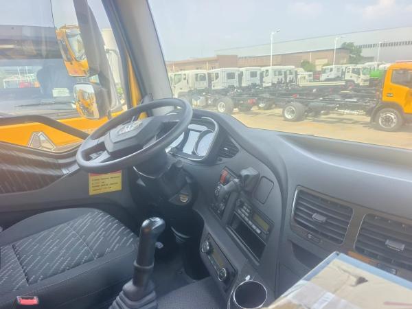 Quality 1000Nm-1500Nm FAW Tipper Truck LHD 8*4 40 Tons Sinotruk Tipper Truck for sale
