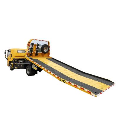 China Dimensions 5995X2300X2300mm JMC 3 Tons Wrecker Tow Truck For Towing Heavy Vehicles for sale