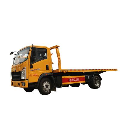 Cina Diesel Howo rimorchiatore di camion 4-5 tonnellate Chinese Road Wrecker On con base delle ruote 3600mm in vendita