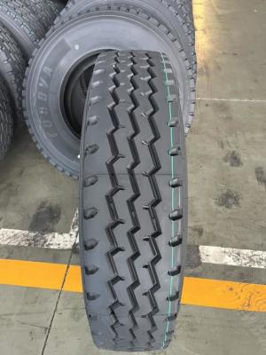 China 65R22.5-20PR Light Truck Tyres Energy Saving 22.5 Drive Tires for sale