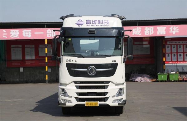 Quality Light Sinotruk Tractor Truck 6*4 4*2 With ACC Cruise Control And Cummins Engine for sale