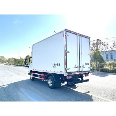 China China Isuzu 4X2 Commercial Refrigerated Refrigerator Freezer Reefer Box Truck For Sale for sale