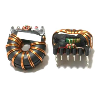 中国 特殊カスタム四巻線高周波トランス、小チョークコイル付き 販売のため