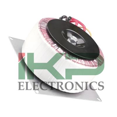 Cina 1500 VA Potenza nominale 11,5 kg Peso Trasformatore toroidale per energia solare in vendita