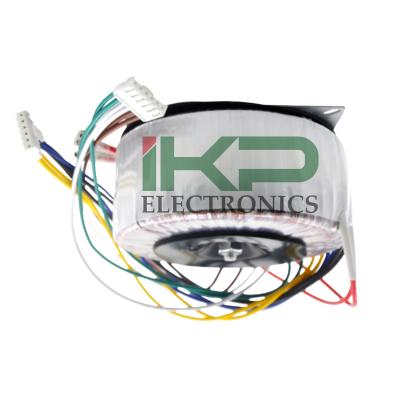 Cina 2000VA Potenza nominale 97,5% Efficienza 210*90 mm Dimensione esterna D*H 14.7KG Peso Trasformatore toroidale per energia eolica in vendita