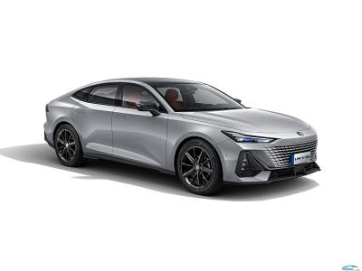 中国 左方向チェンガン UNI-V 2024 1.5T ガソリンセダン 燃料駆動車両 販売のため