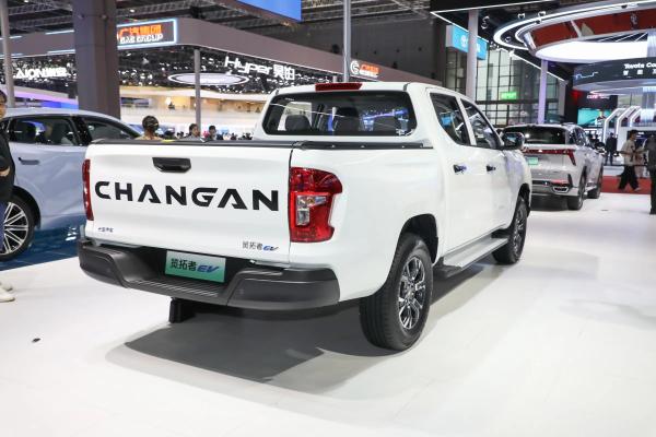 Quality Changan Lantuozhe Mini Pickup EV The 405KM Ride-On Electrical EV for Energy for sale