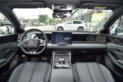 China BYD's Qin L Dm-I-2024 Eco-Friendly Dual Powertrain Phev Sedan with 4 Doors Swing Open for sale