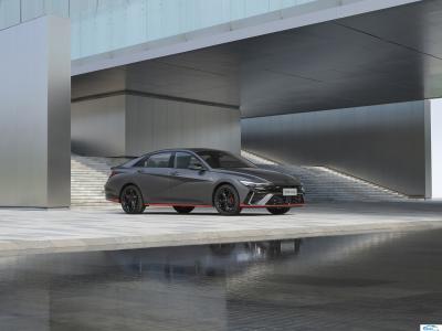 Cina 2023 Hyundai Elantra Sedan 5 posti FWD Sedie in pelle Autovettura di passeggeri leader della benzina in vendita