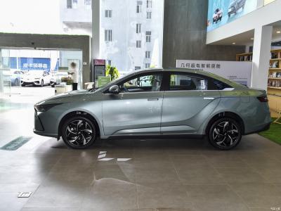 Cina 2024 Geely G6 Geometry 410KM 520KM 5-seater EV Sedan Veicolo elettrico cinese in vendita