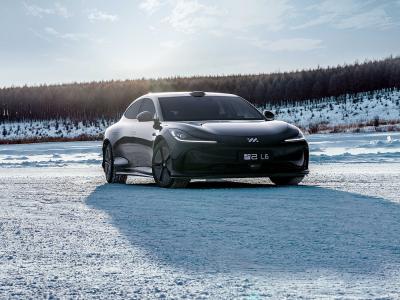 Cina 650KM-780KM Range 4WD SUV elettrico con cambio automatico ZHIJI L6 Energy Vehicle in vendita