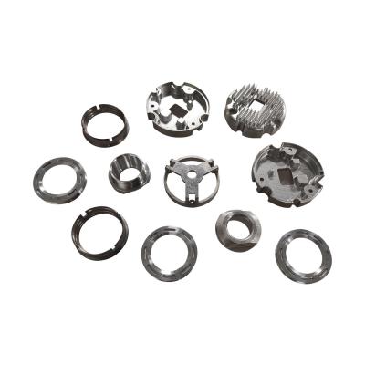 Progetto di produzione e servizio tecnico di lavorazione CNC di parti in alluminio con Wire EDM