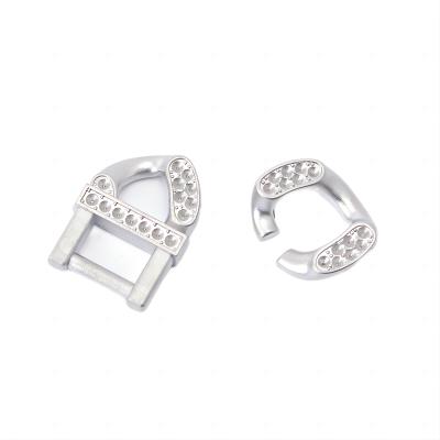 China Präzisionspulver-Bidirectional Metallspritzgießteile Karbidgürtel Buckle zu verkaufen