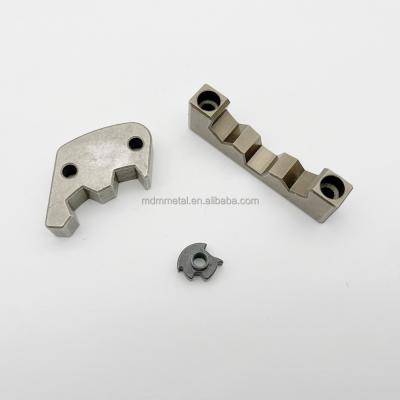 China Zusammengestellte Toleranz MIM Schließteile Pulvermetallurgie Verdichten SS 17-4PH 304 Stahl zu verkaufen