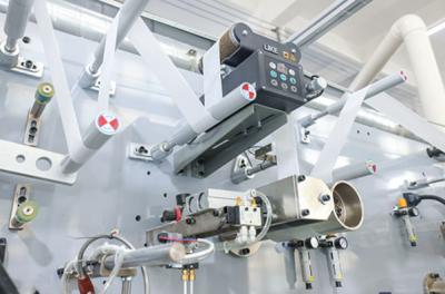 Китай Производственная линия для санитарных салфеток WM-SN101 Гуманизированный дизайн Технология мягкого рельефа продается