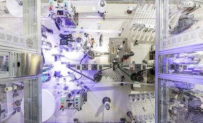 중국 기저귀 제조 기계 WM-B1131 생산 라인 3차원 질감 판매용