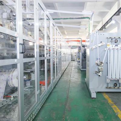 중국 PLC 제어 800개/분 아기 기저귀 제조 기계, 전문 해외 교육 포함 판매용