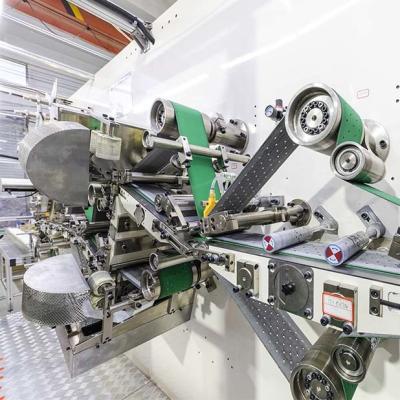 Cina Full Servo Sanitary Pad Machine Lady Pants Linea di produzione PLC Controllo con CE e ISO in vendita