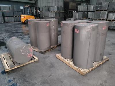Cina Barre di grafite di carbonio ad alta purezza Barre isostatiche di grafite grigio scuro 1,80 G/cm3 in vendita