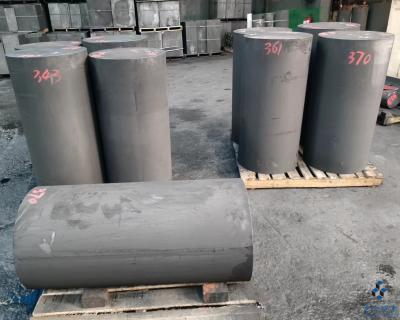 Cina Barre di grafite di carbonio ad alta purezza Barre isostatiche di grafite grigio scuro 1,80 G/cm3 in vendita