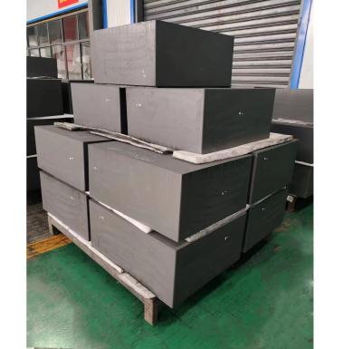 Cina Blocco di grafite EMD isotropico grigio scuro 1.78 G/Cm3 con facile lavorazione del taglio in vendita