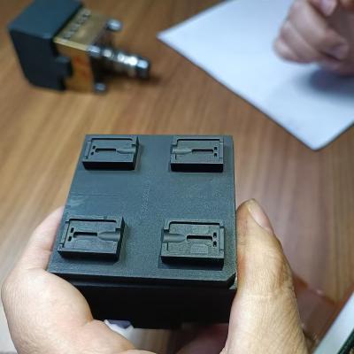 China Lange Lebensdauer Isostatische Graphitstangen und -blöcke Hochtemperatur zu verkaufen