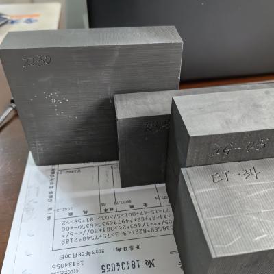 China Gran densidad de grafito isostático redondo y bloques para la sinterización y fundición en venta