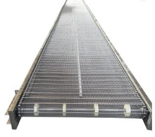 Chine Ferraillez la chaîne supérieure Mesh Conveyor Belt System de lamelle pour l'usine à vendre