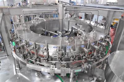 Cina acciaio inossidabile gassoso 12000BPH 304 automatici dell'imbottigliatrice della bevanda in vendita