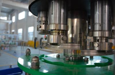 Cina Imbottigliatrice 2.5-8KW 3 della bevanda gassosa automatica in 1 controllo dello SpA in vendita